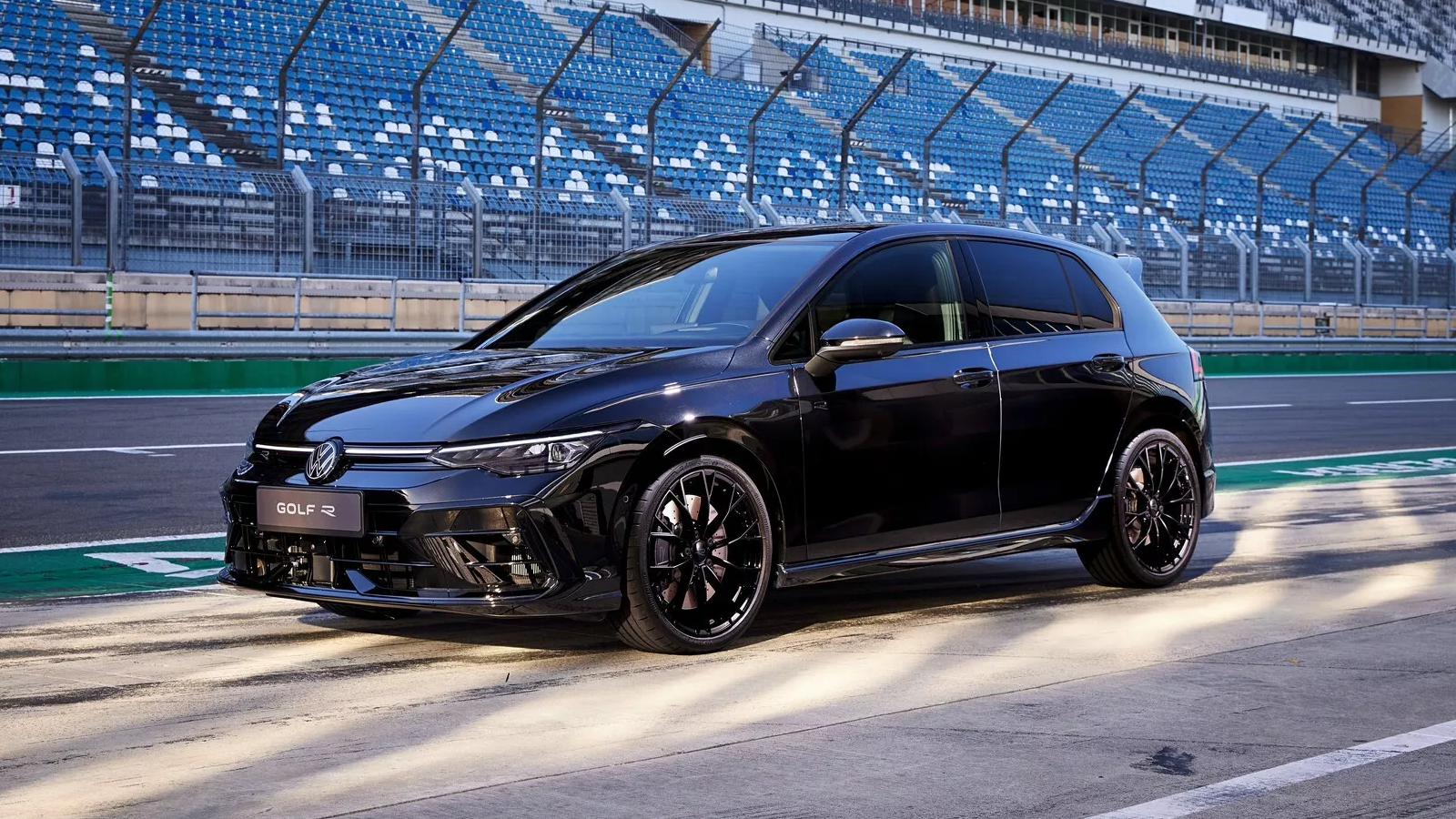 2025 VW Golf R Gains More Power, Loses Manual Transmission | 6speedonline