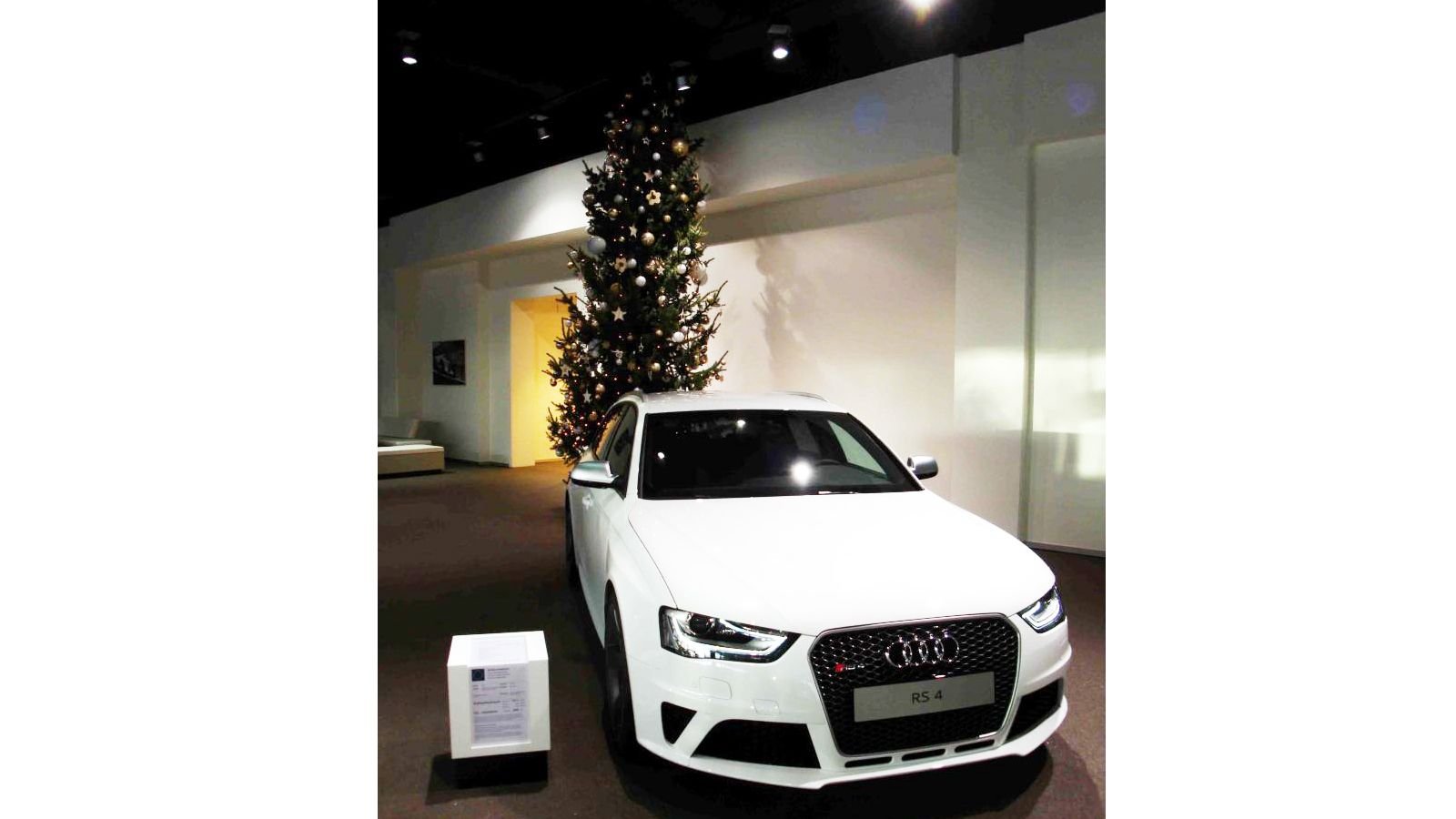5 Audis Bringing Home the Christmas Tree | Audiworld