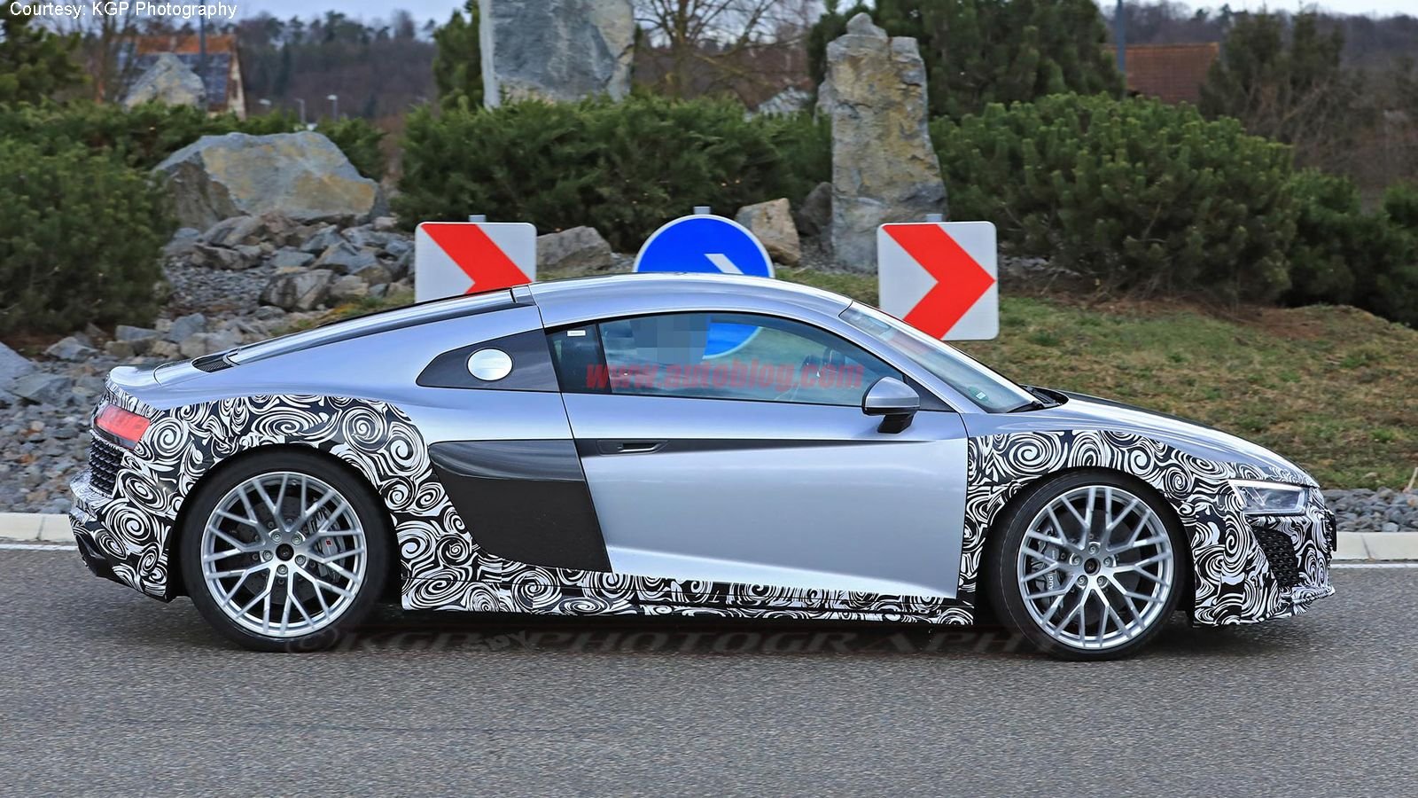 Slideshow: Audi R8 Captured with a Facelift | Audiworld