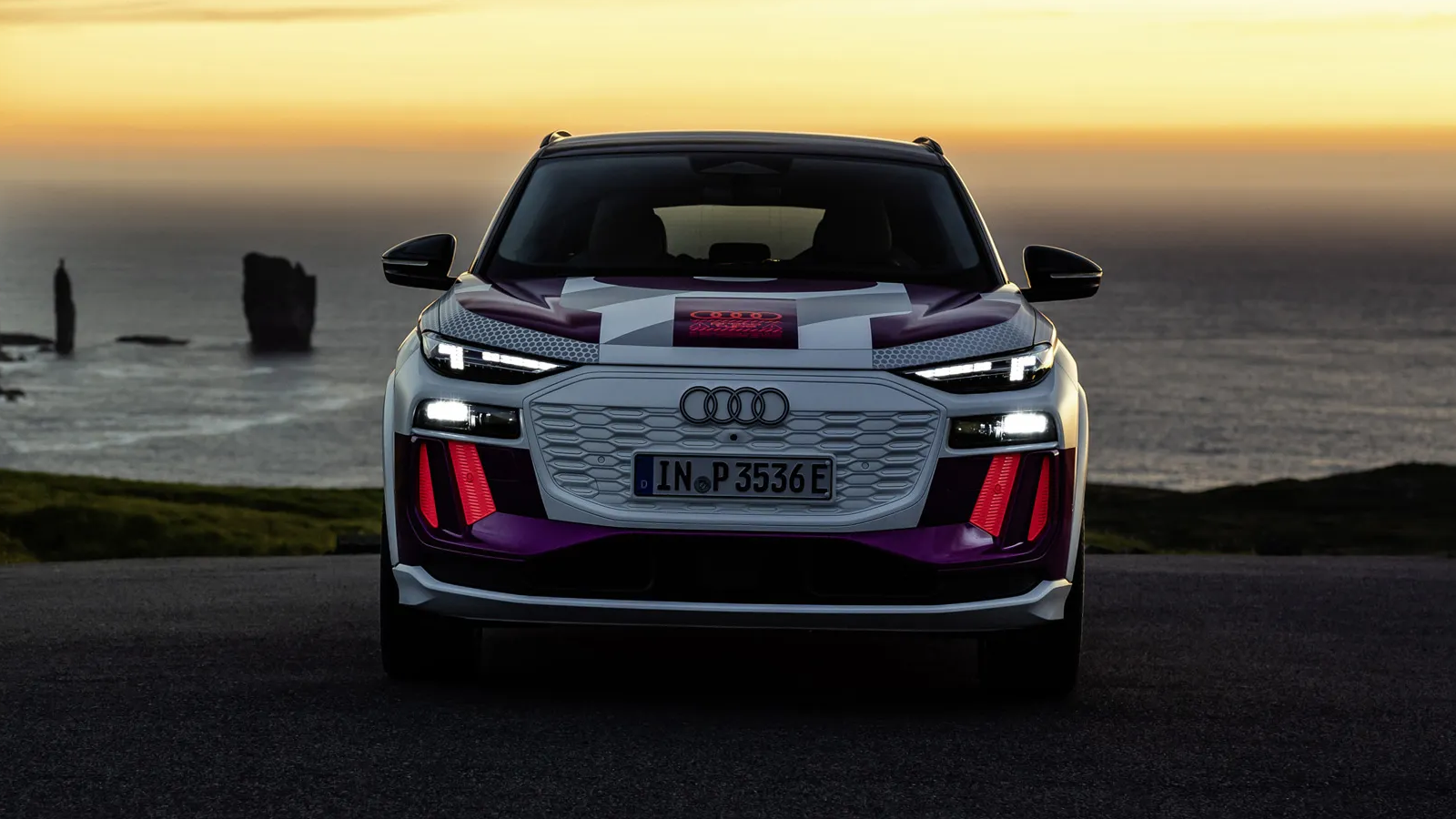 Audi's Changeable Light Patterns Will Act As Intelligent Displays ...