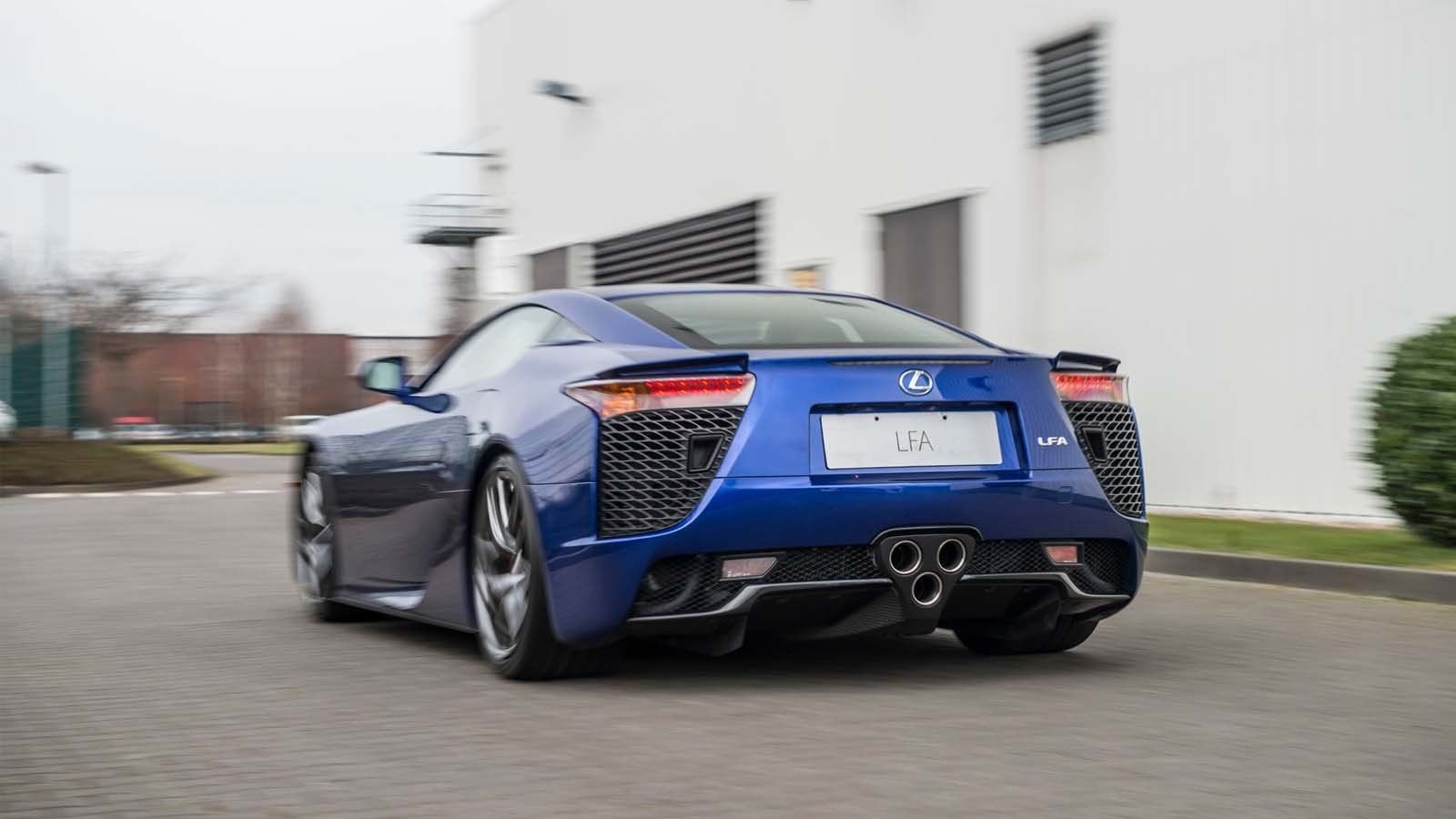 Throwback Thursday: Servicing an LFA is Quite the Workload | Clublexus