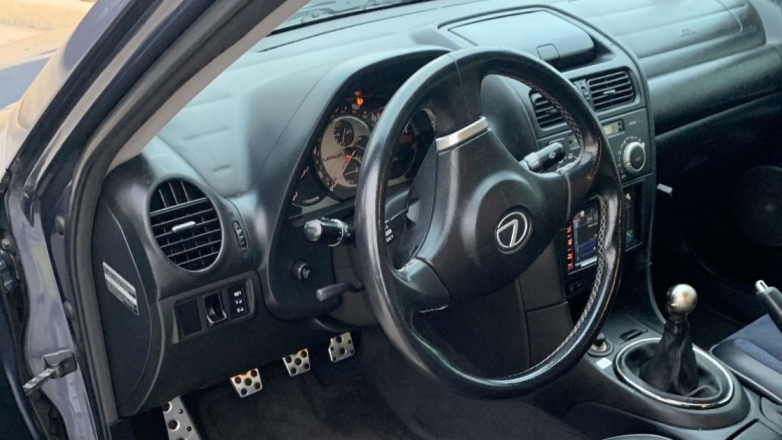 Super Clean IS300 Packs 5-Speed and Loads of Promise | Clublexus