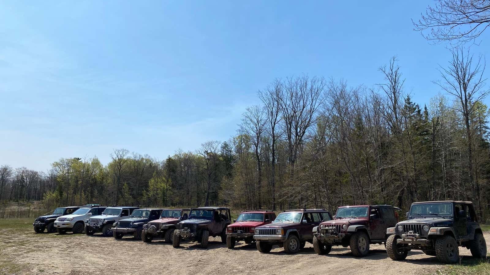 Lexus GX 470 Hangs With Jeeps at Off-Road Park | Clublexus