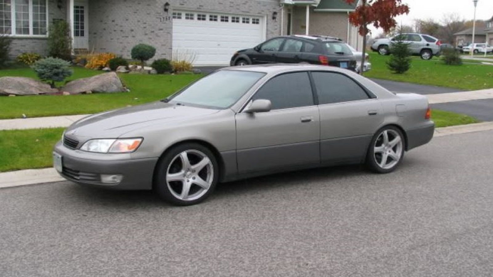 Daily Slideshow: Aftermarket Rims Really Change the Look of the Lexus ...