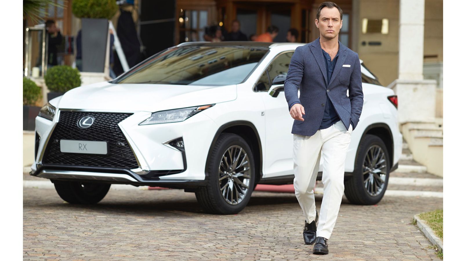 9 Celebrities Who Drive a Lexus | Clublexus