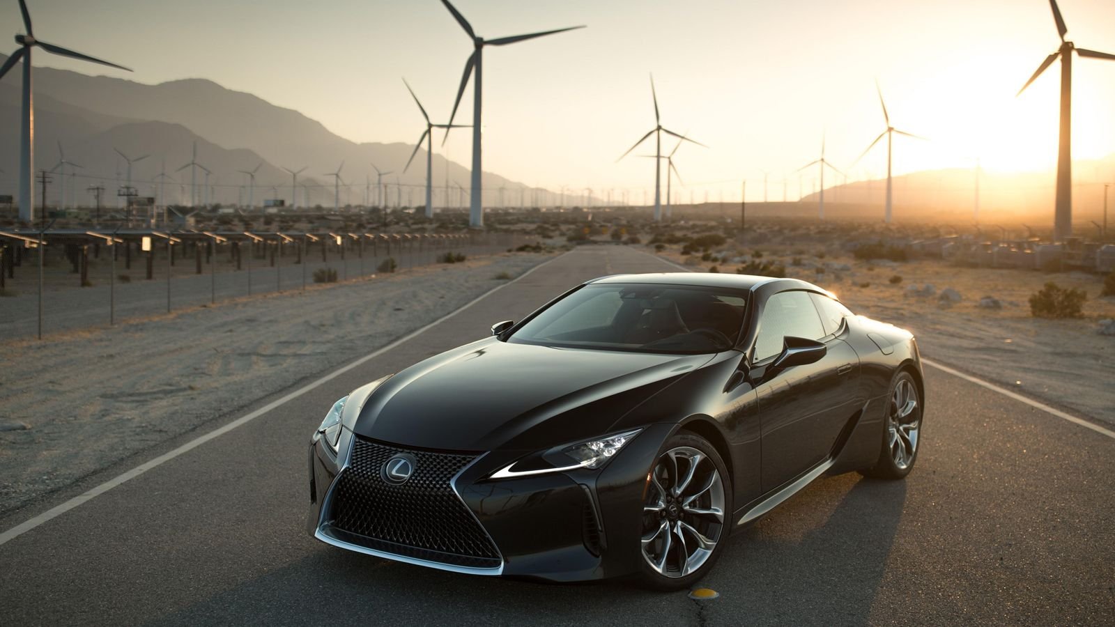 Daily Slideshow: Coolest Features of the Lexus LC500 | Clublexus