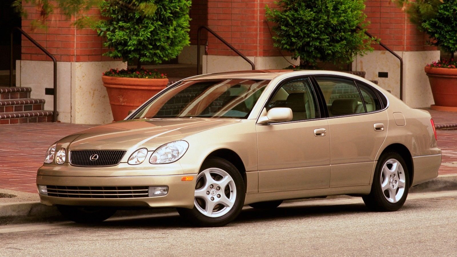 5 Used Lexus cars for a First-Time Driver | Clublexus