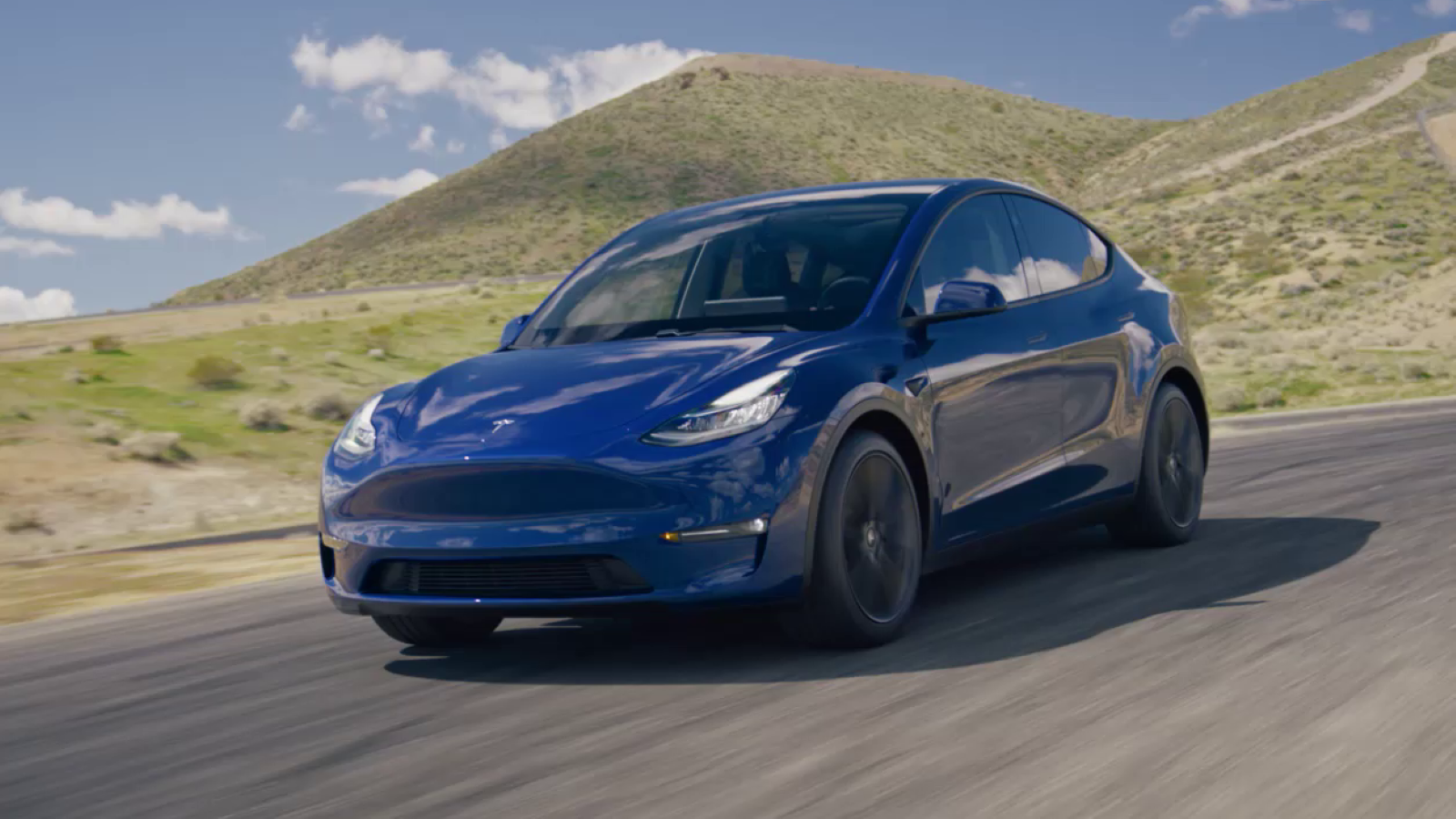 2023 Lexus RZ vs Tesla Model Y Comparison | Clublexus