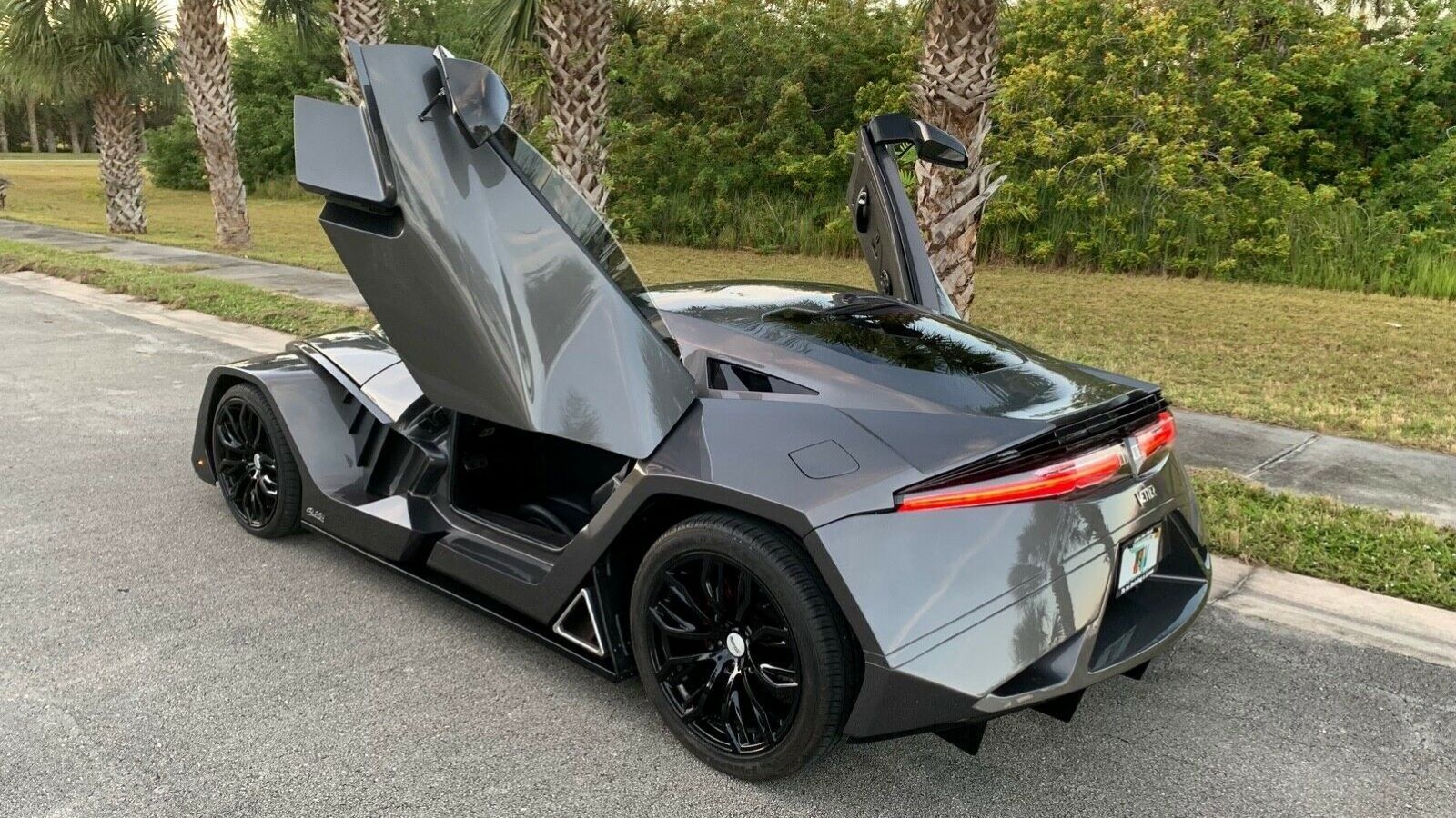 Wild Custom C6 Corvette Has Some Batman Ties | Corvetteforum