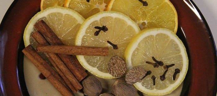 4 Spices to Make Your Home Smell Nice For the Holidays - Dave's Garden