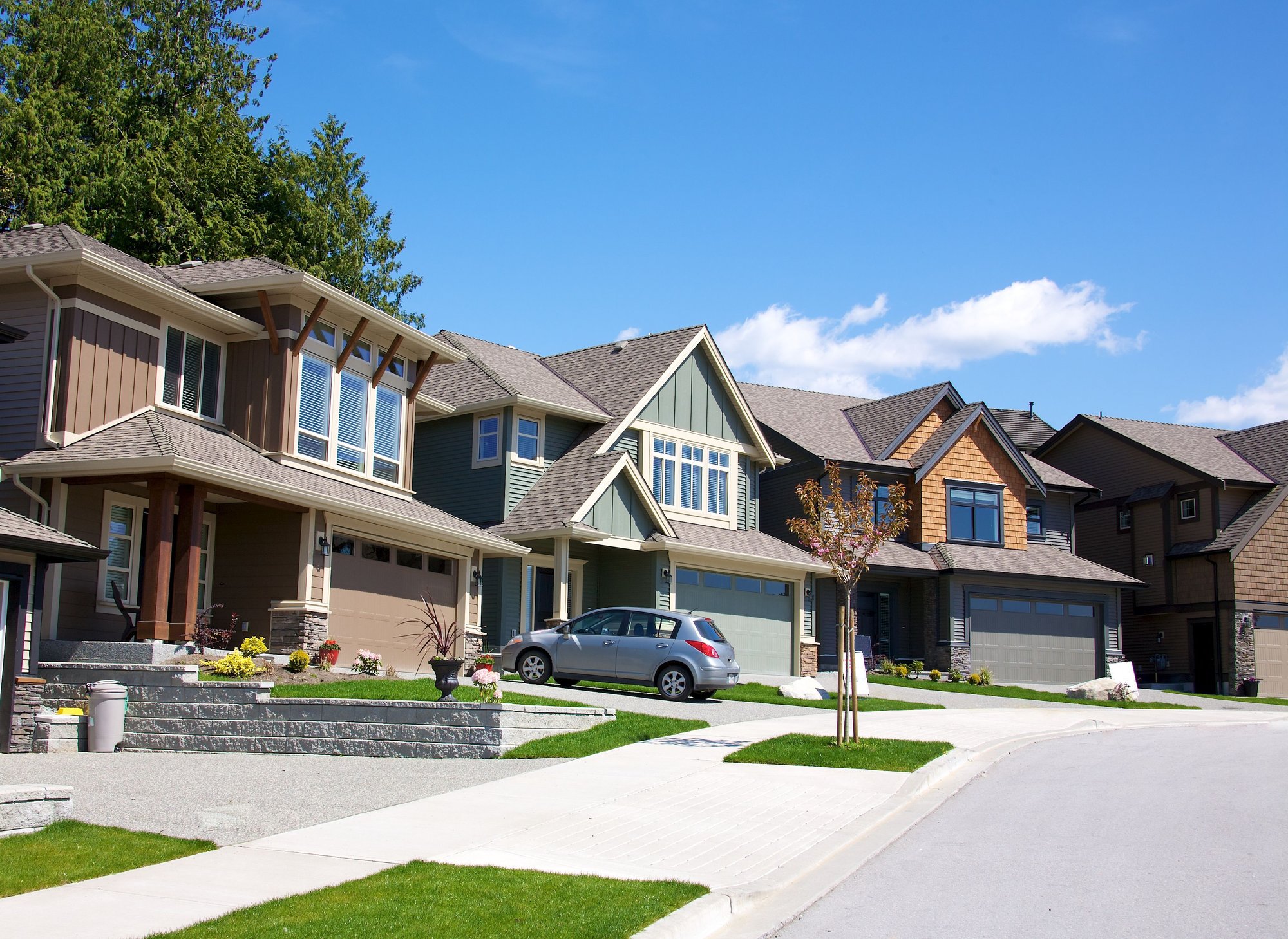 How to Organize a Neighborhood Watch Group | DoItYourself.com