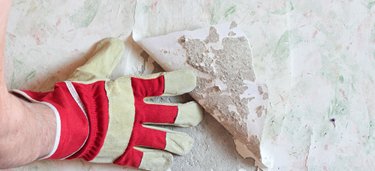 Wallpaper Removal: 5 Cheap and Easy Methods | DoItYourself.com