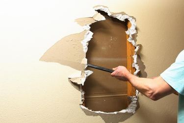How to Remove a Wall in Your Home | DoItYourself.com