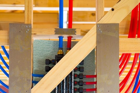 How to Thaw Frozen PEX Water Lines | DoItYourself.com