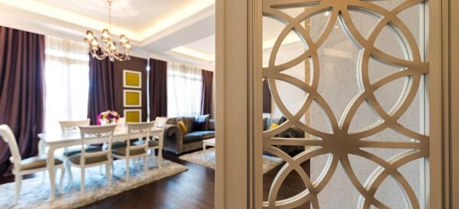 Create a Welcoming Foyer (Without Actually Having One) | DoItYourself.com