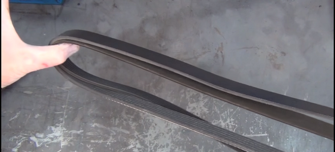 Fan Belt Replacement Tips | DoItYourself.com