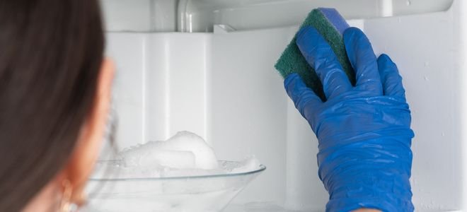 Troubleshooting an Ice Maker: Ice Tastes Bad | DoItYourself.com