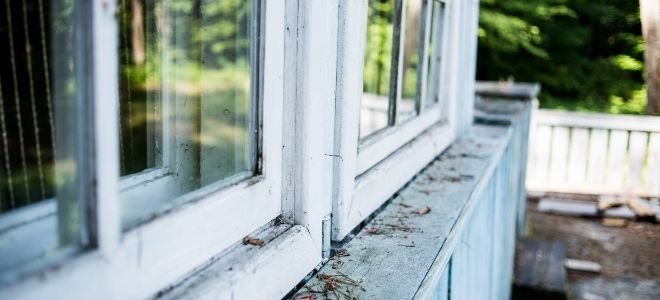 17 Exterior Mistakes that Decrease Home Value and Curb Appeal | DoItYourself.com