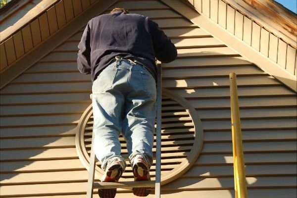 How to Repair T1-11 Siding | DoItYourself.com