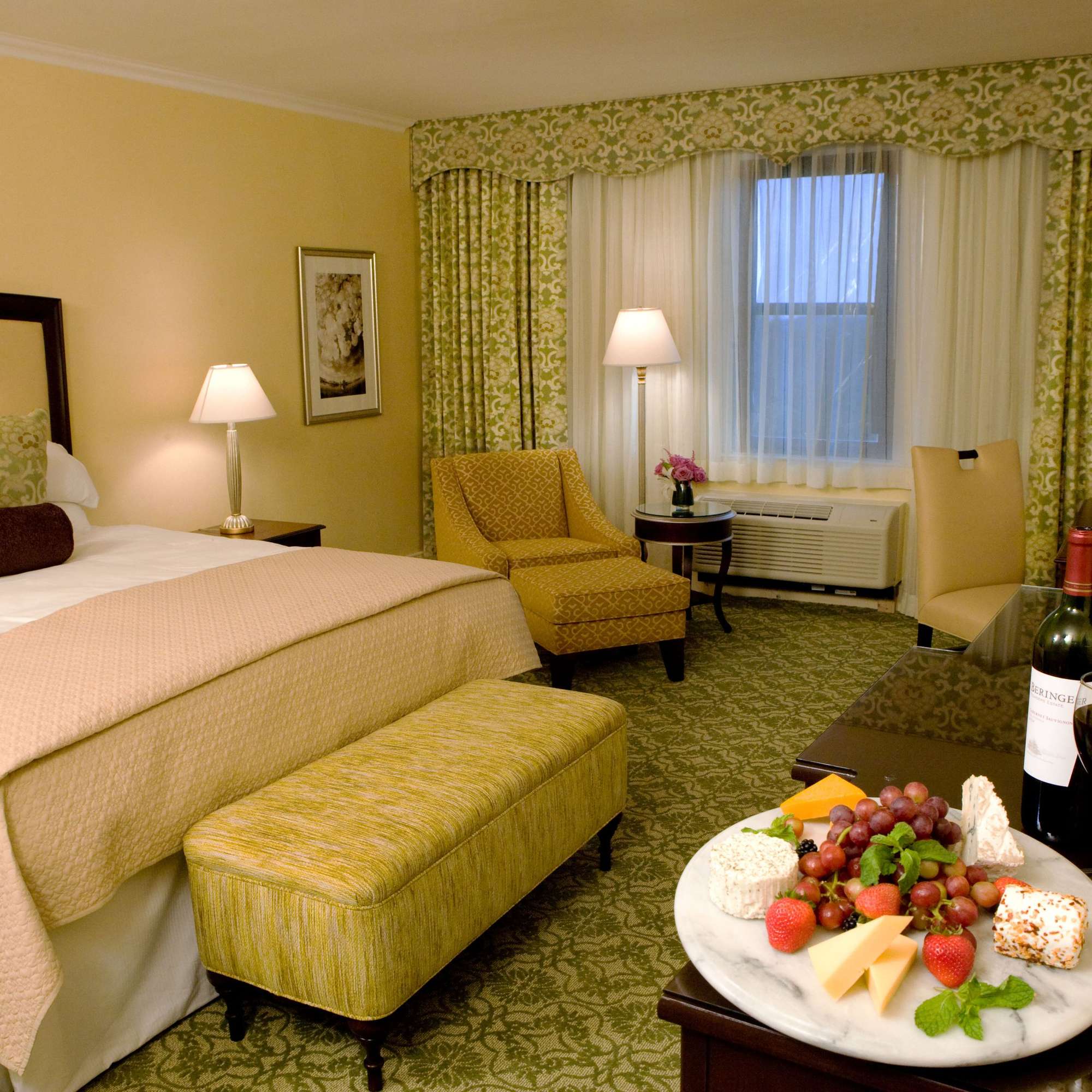 Omni Shoreham Hotel Expert Review | Fodor’s Travel