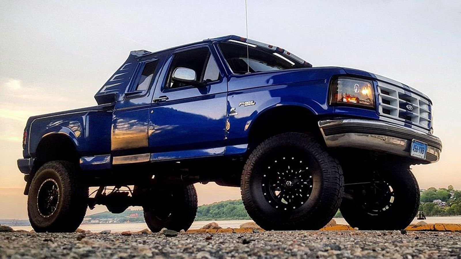 Cummins-Swapped OBS Becomes Popular Poster Truck | Ford-trucks