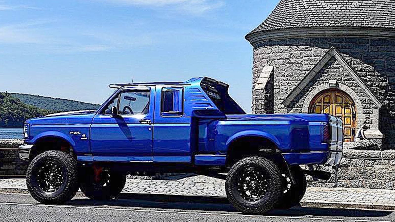 Cummins-Swapped OBS Becomes Popular Poster Truck | Ford-trucks