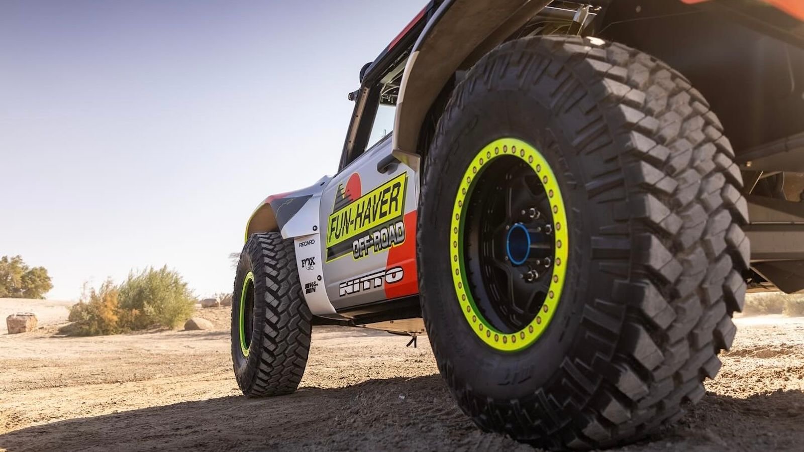 $400K V8-Powered Ford Bronco Is One Wicked Machine | Ford-trucks