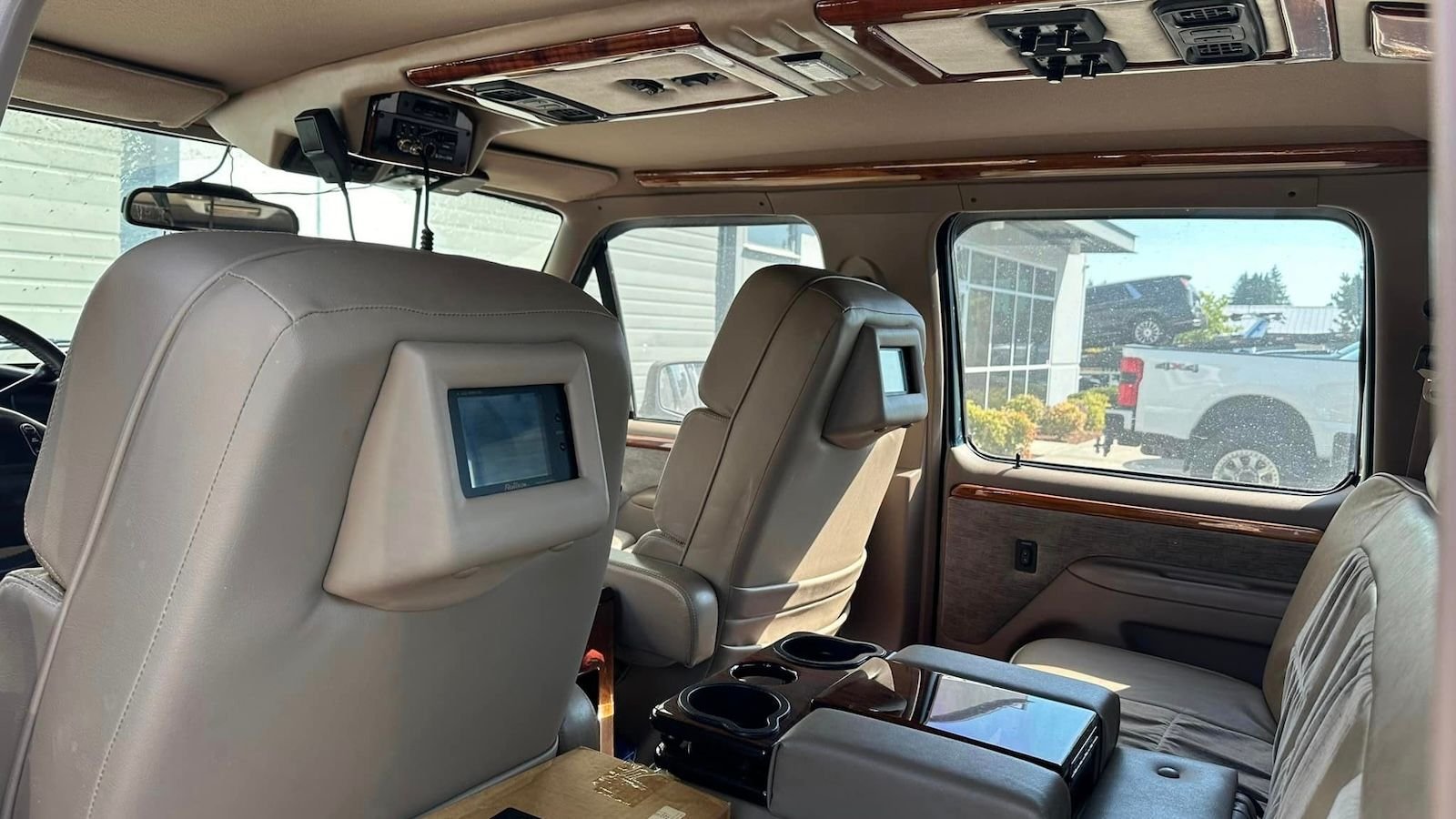 1996 Ford F-350 Centaurus III Is One of the Coolest Haulers Ever | Ford-trucks