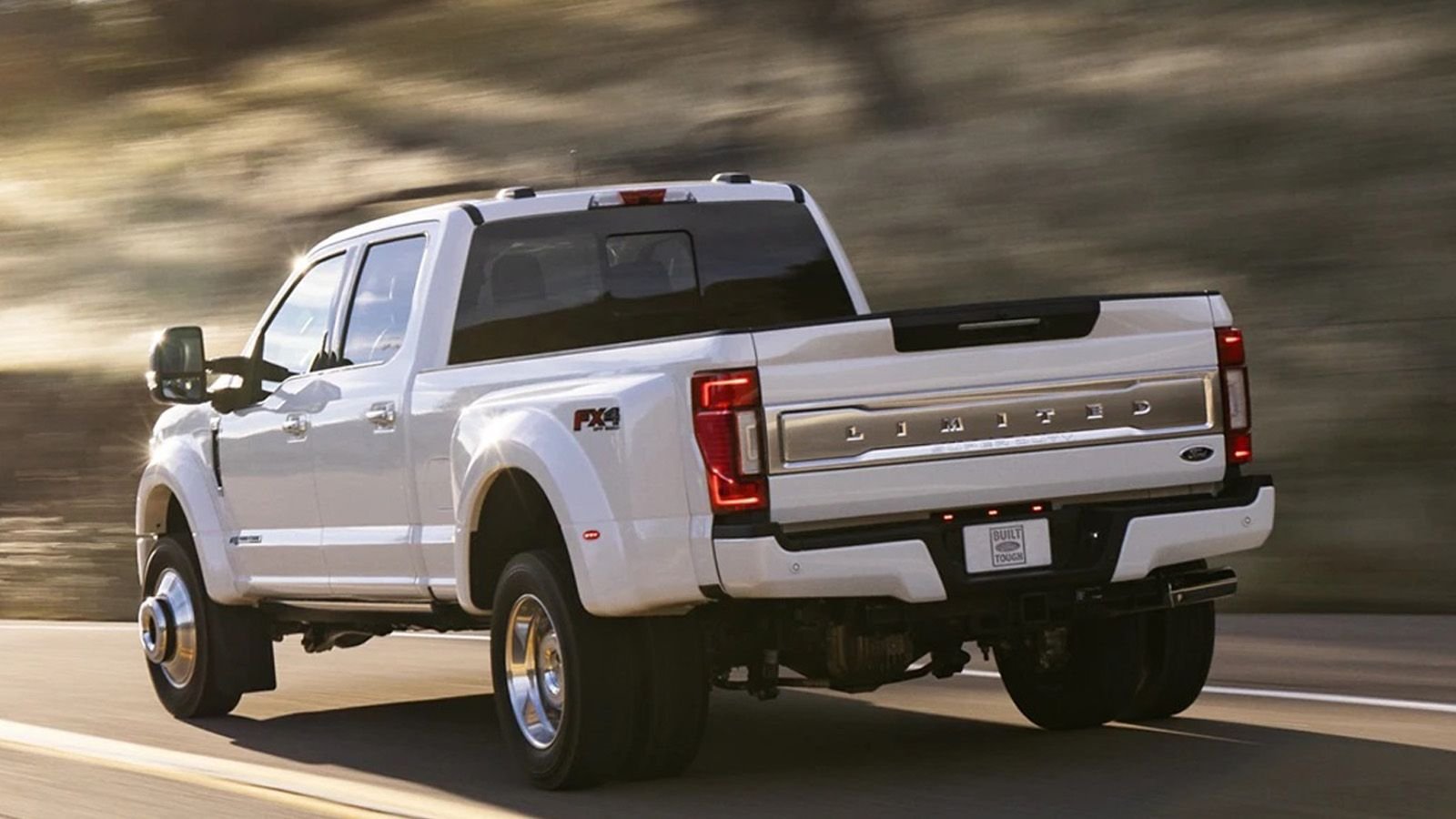 Super Duty: Beast Truck with Luxury Features | Ford-trucks