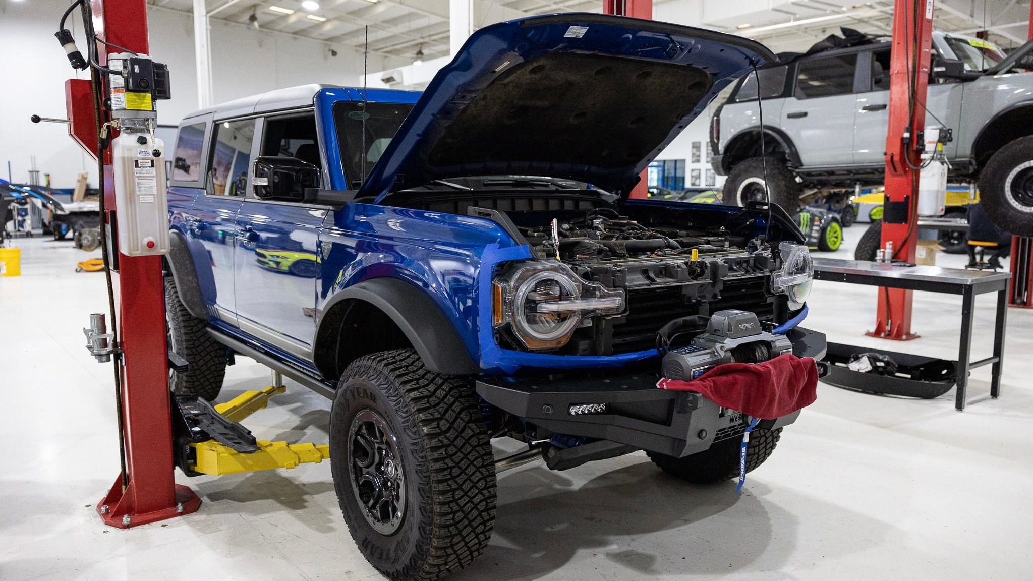Joey Logano's RTR Modified Bronco Looks Amazing | Ford-trucks
