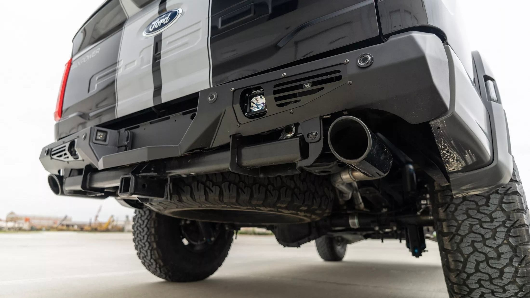 Here’s the V8-Powered Regular Cab F-150 Raptor Everyone Wants | Ford-trucks