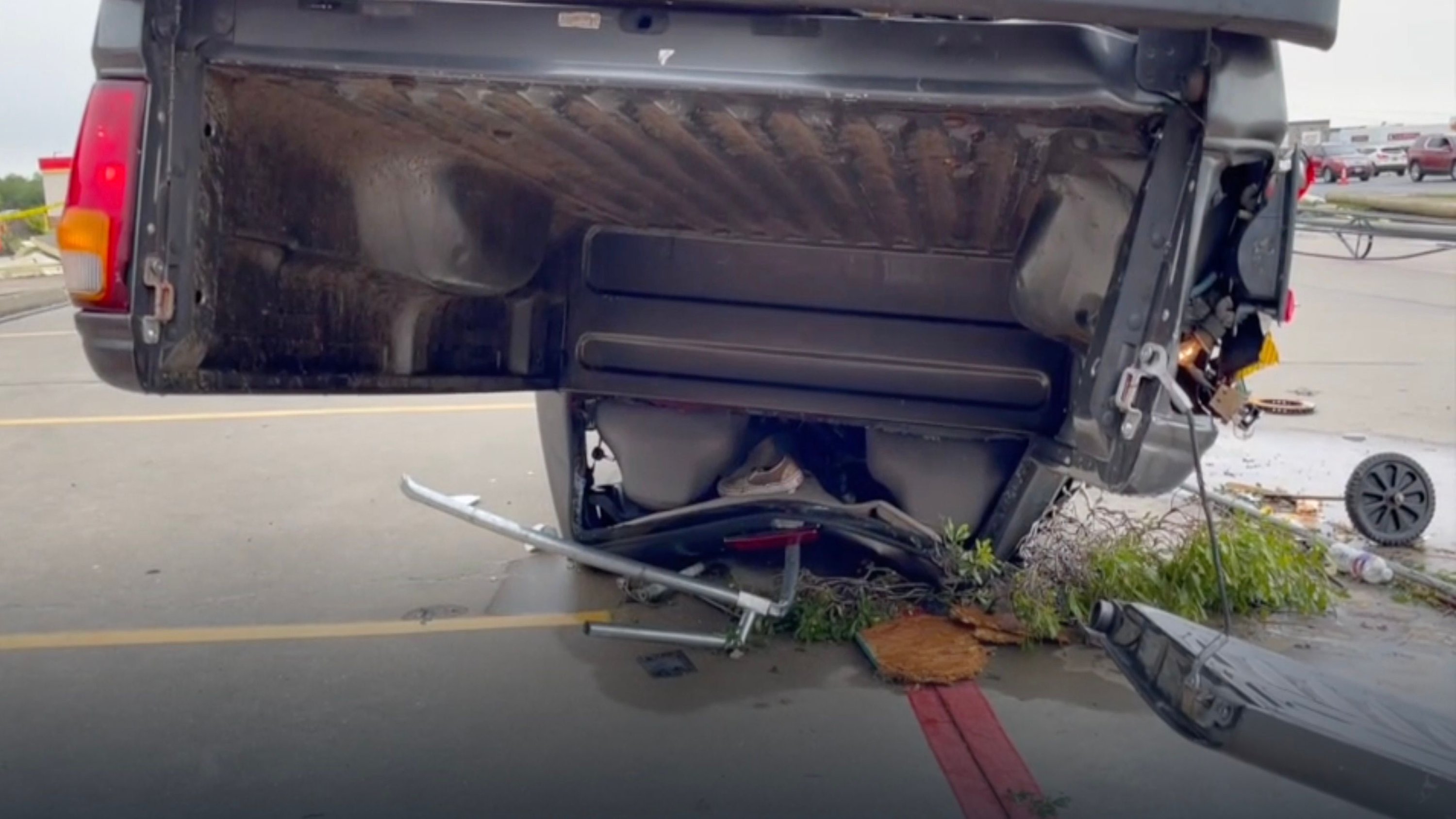 Ford Ranger Saves Owner's Life When Tornado Strikes | Ford-trucks