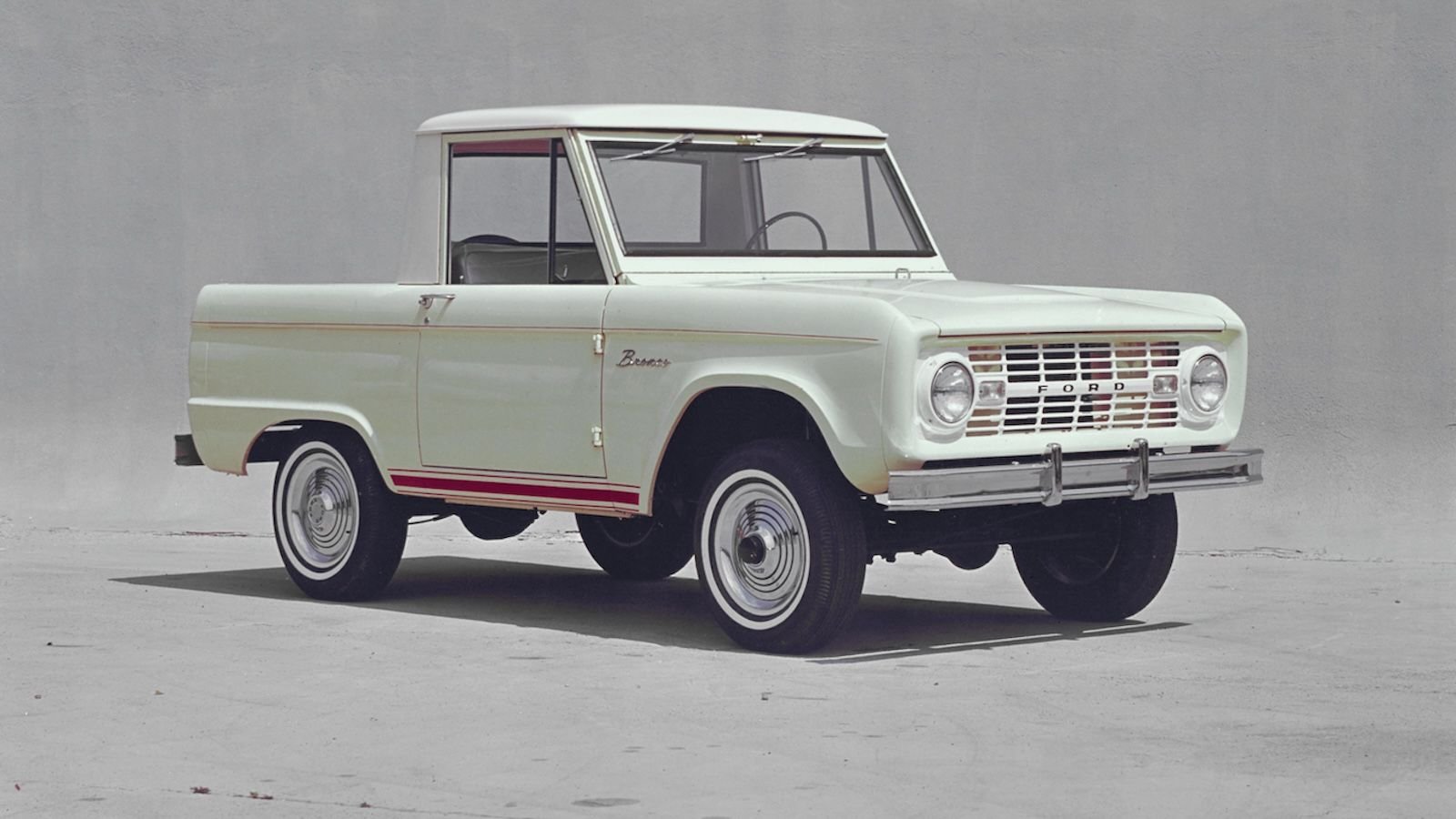 2026 Ford Bronco 60th Anniversary Package: 7 Interesting Facts and ...