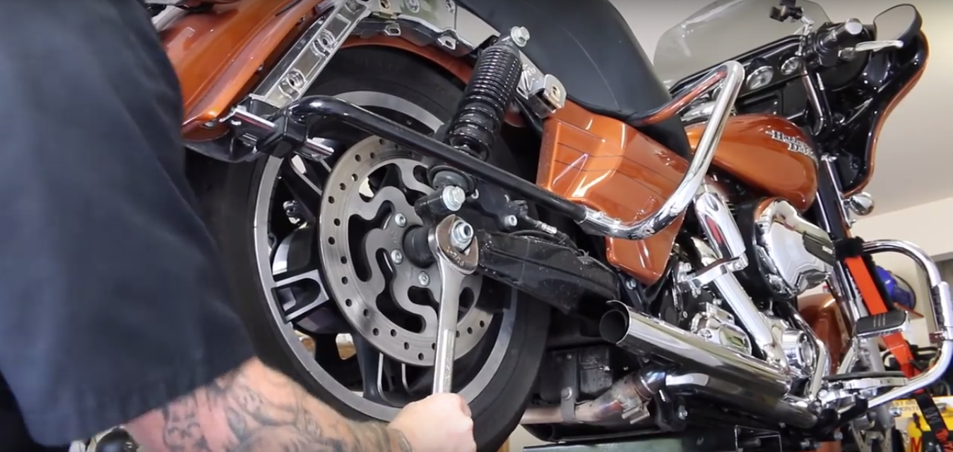 Harley Davidson Touring: How to Replace Brake Pads, Calipers, and ...