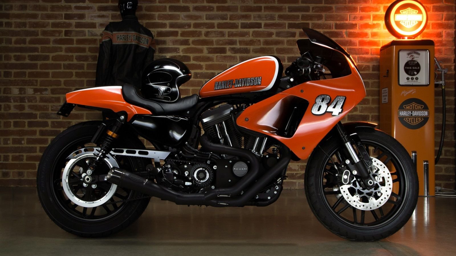 Harley VR1000 Retro Build Salutes Racing History | Hdforums