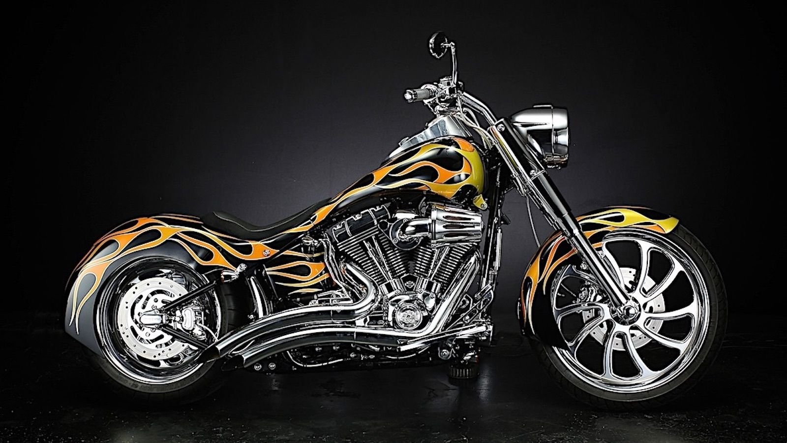 Flamed Fat Boy Is a Proper 90s-Style Ride | Hdforums