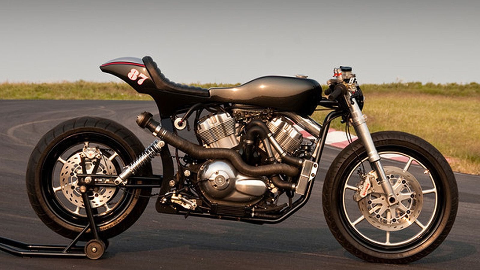 Stripped-Down V-Rod is a Wonder | Hdforums