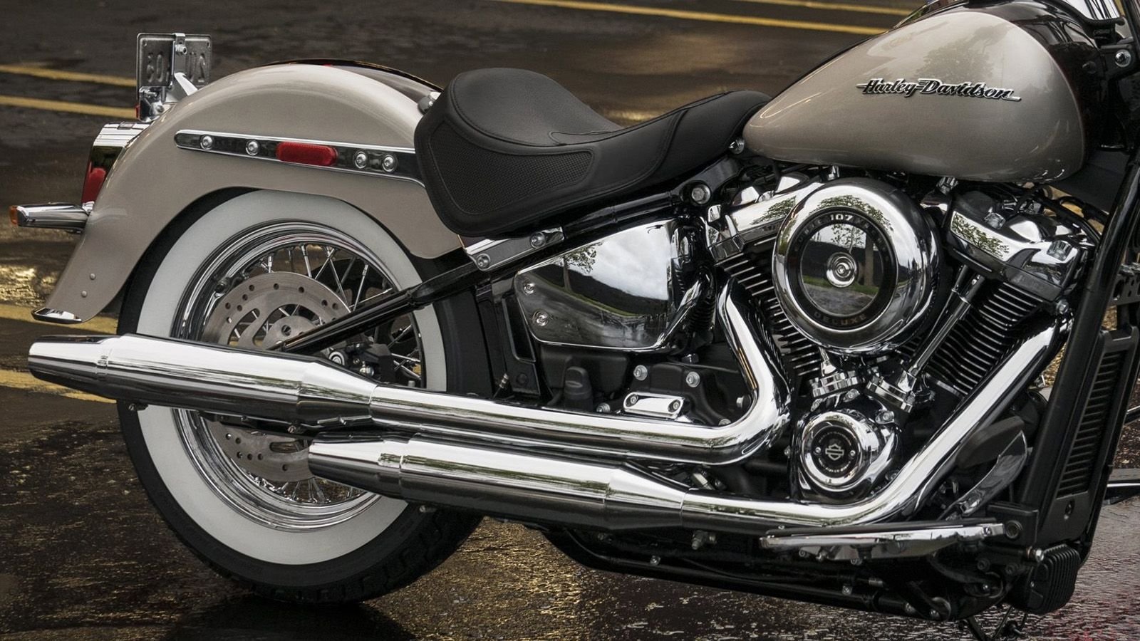 The 2018 Harley-Davidson FLDE Softail Deluxe is All Charm | Hdforums