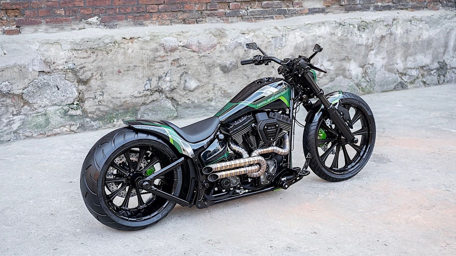Harley Breakout Build Inspired by Snakes | Hdforums