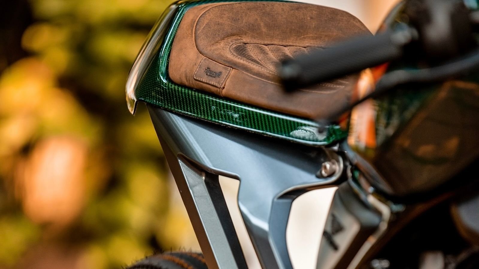 Custom Harley X440 ‘Raptor’ Blends Modern Bike With Classic Style ...