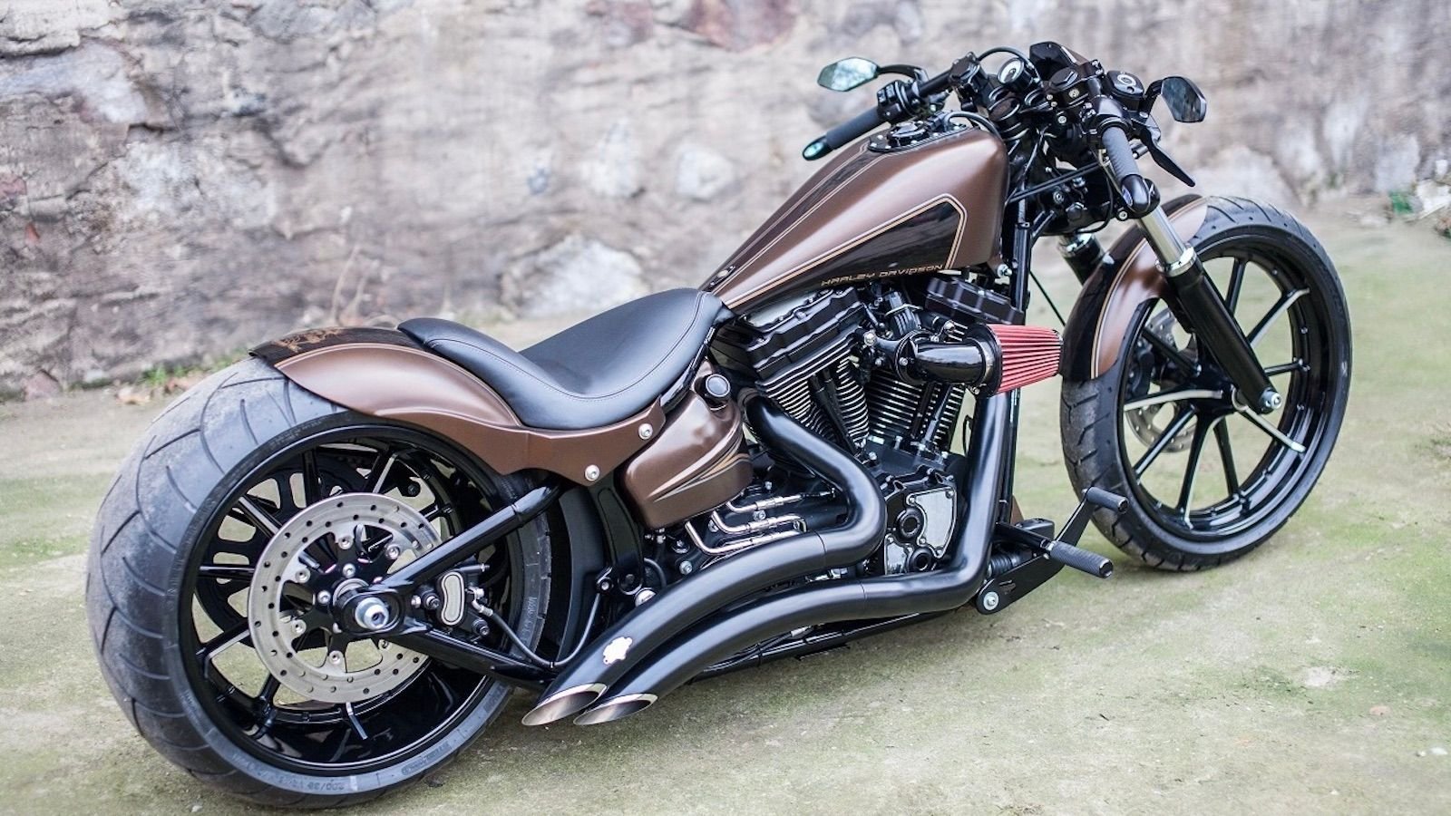 Custom Harley Breakout Sits Low, Looks Amazing | Hdforums