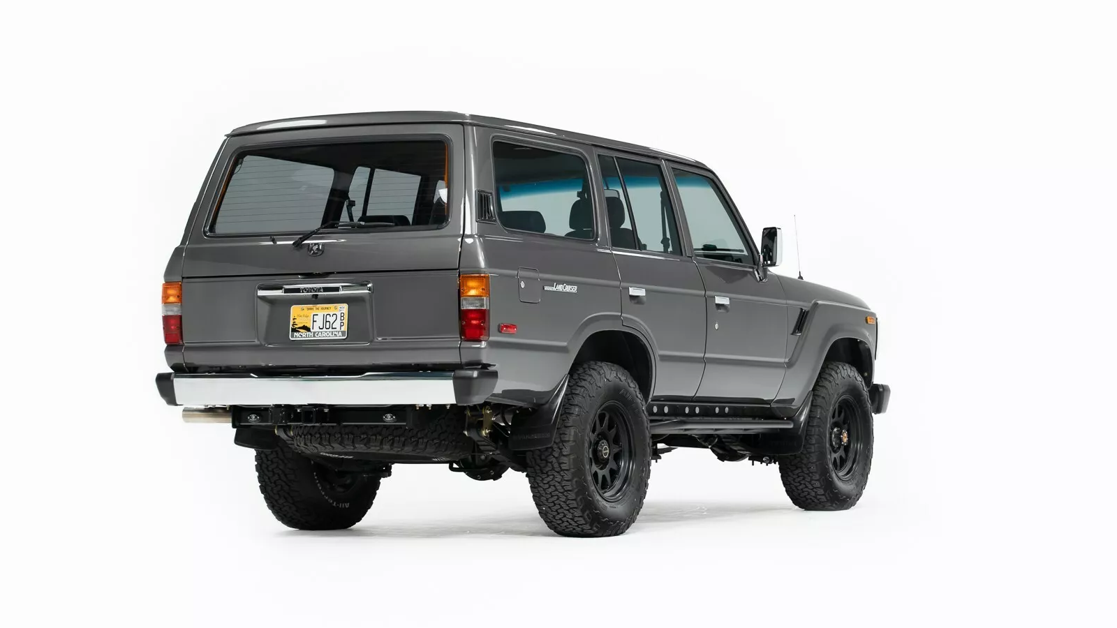 LS Powered Land Cruiser Build is Restomod Perfection | Ls1tech