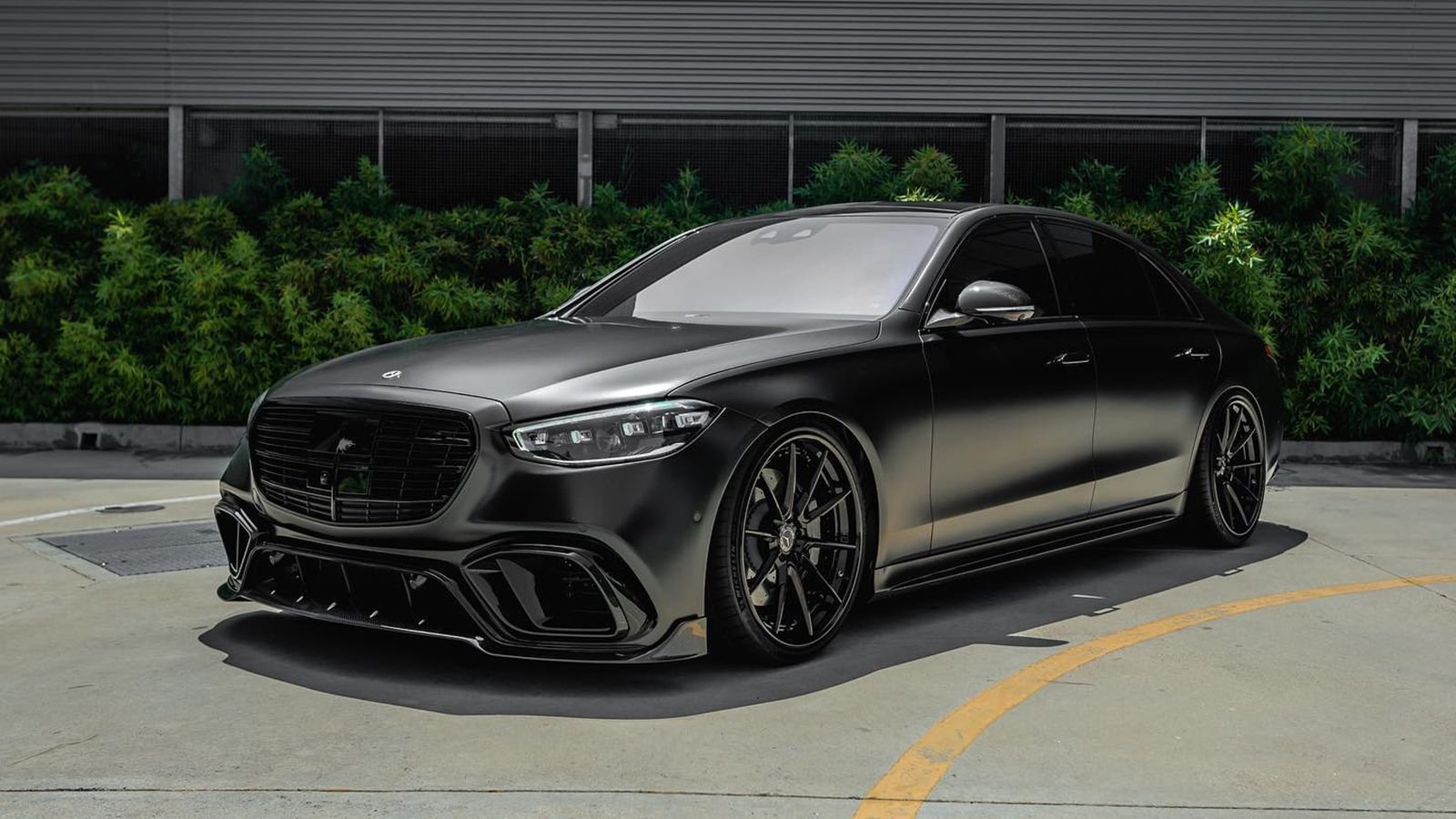 Mercedes S 580 Has Undeniably Ominous Presence | Mbworld