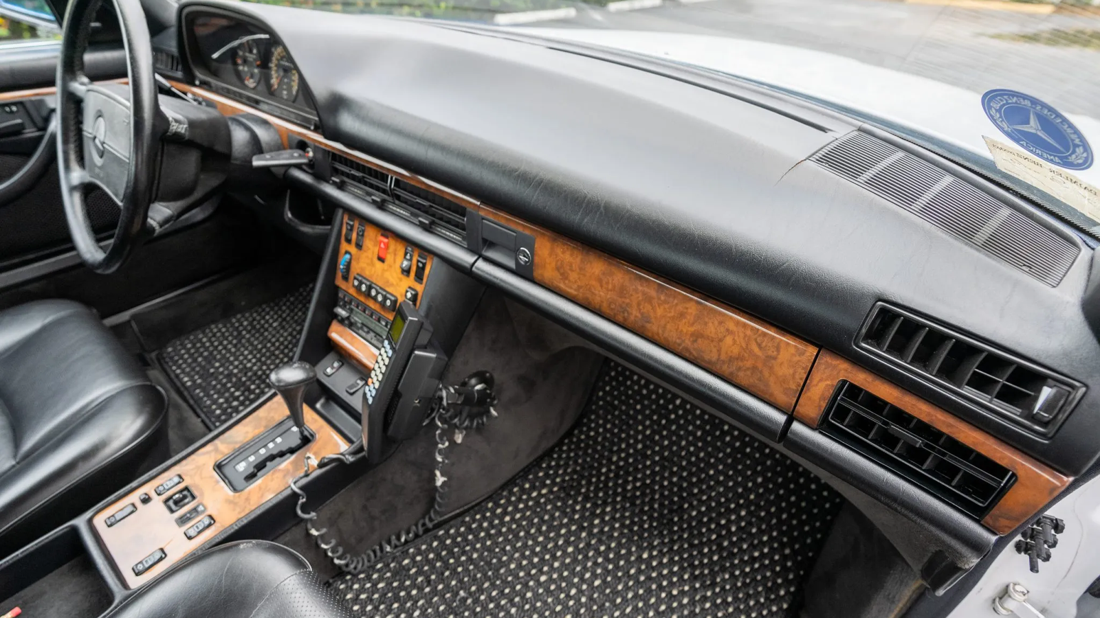 How Much Is Johnny Carson's Pristine '88 Mercedes 560SEC Worth Today ...