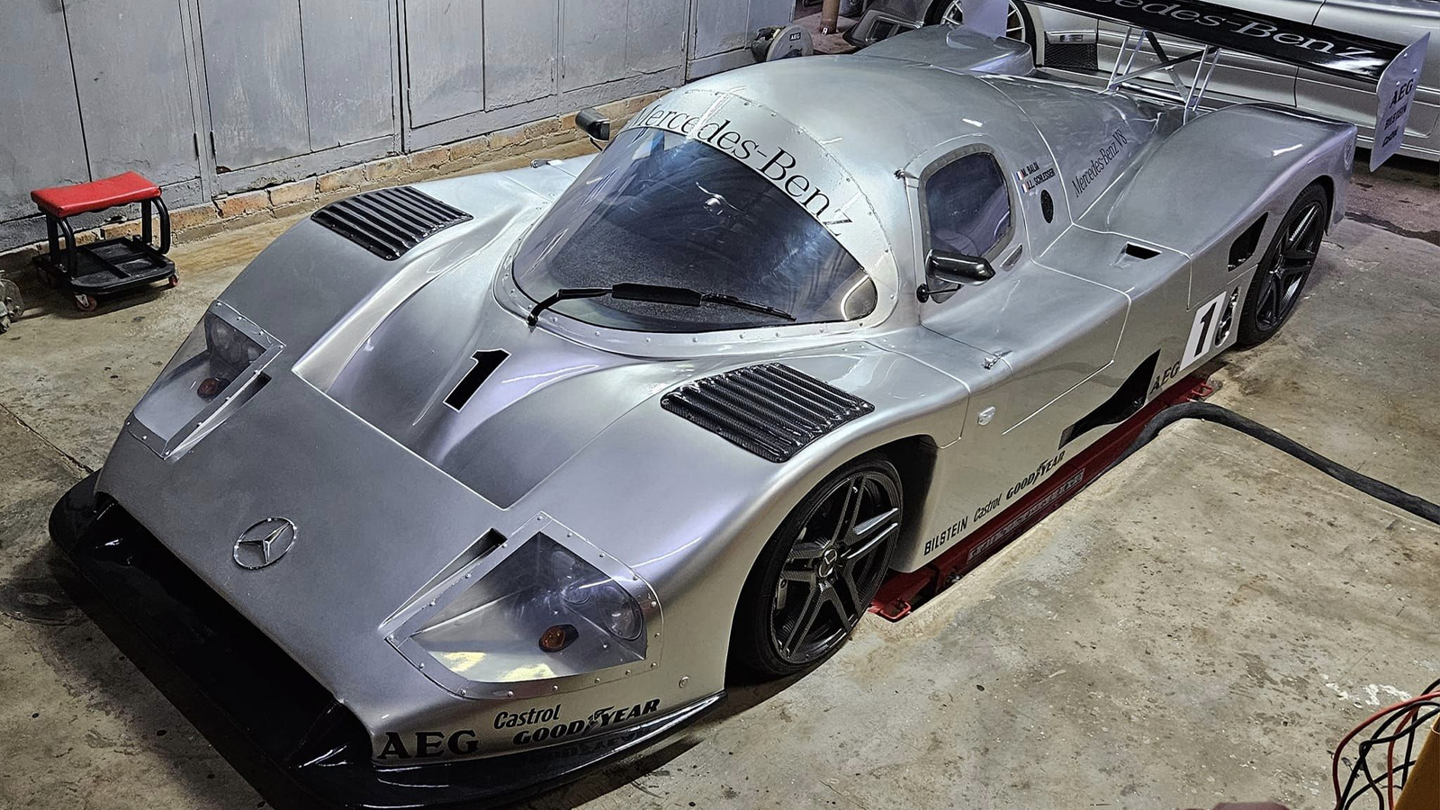 Mercedes C11 Replica Is One Impressive DIY Creation | Mbworld