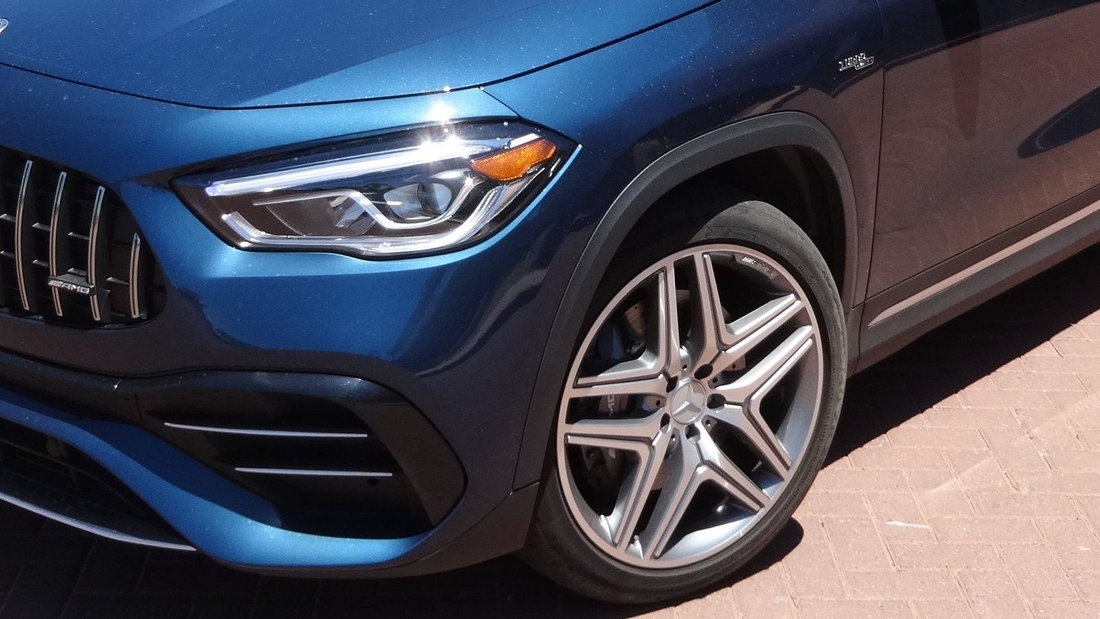 Mercedes-Benz GLA 45 AMG: A Close Look | Mbworld