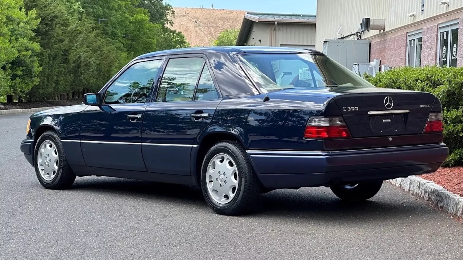 Low-Mile Diesel W124 Mercedes E-Class Examples Are Fetching 6 Figures ...