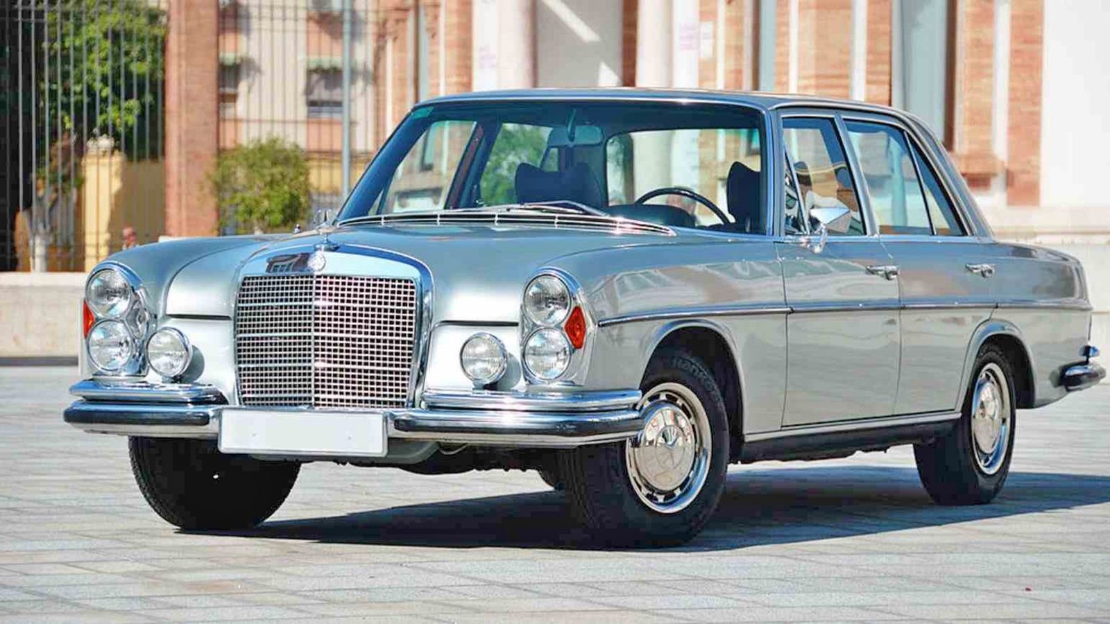 Classic Restorations by Brabus are Beautiful but Costly | Mbworld
