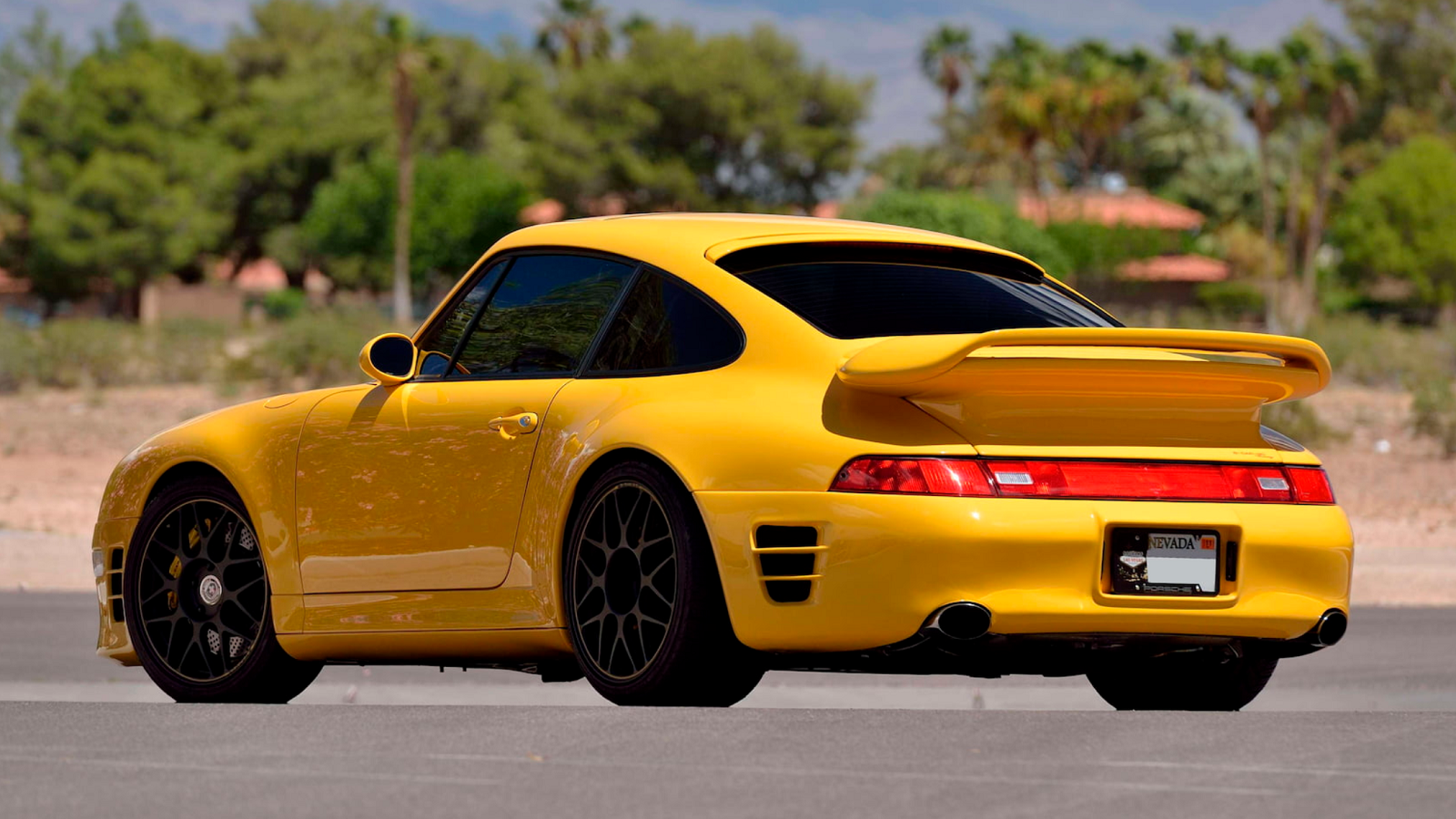 Porsche 993 911 Packs Twin Turbos and 600 Horsepower | Rennlist