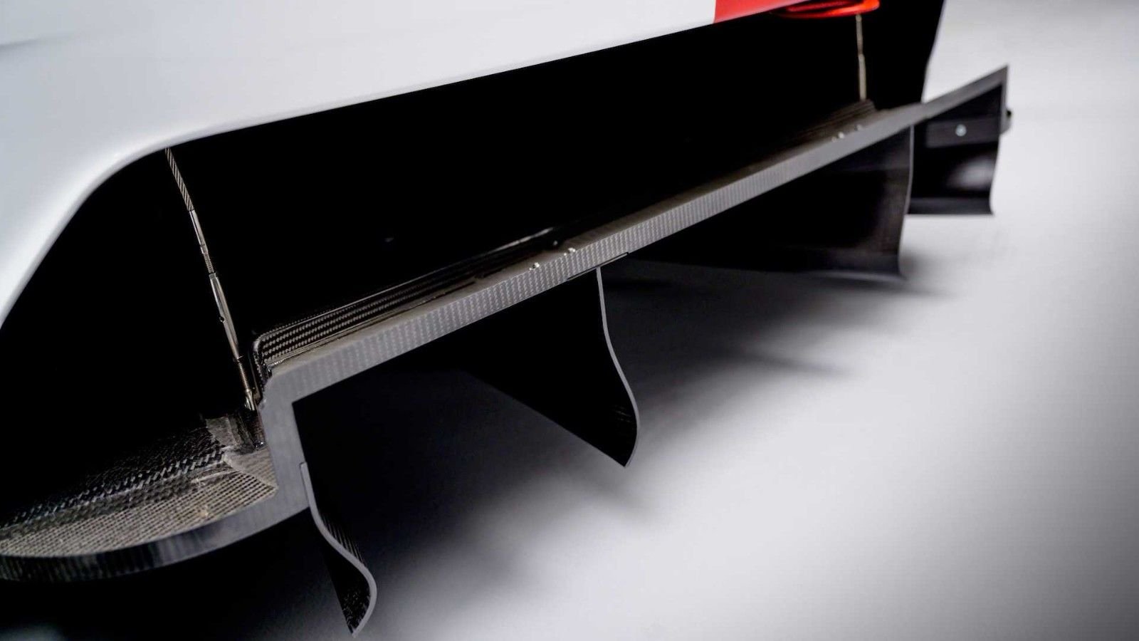 This is Porsche's Latest Mid-Engined 911 RSR | Rennlist